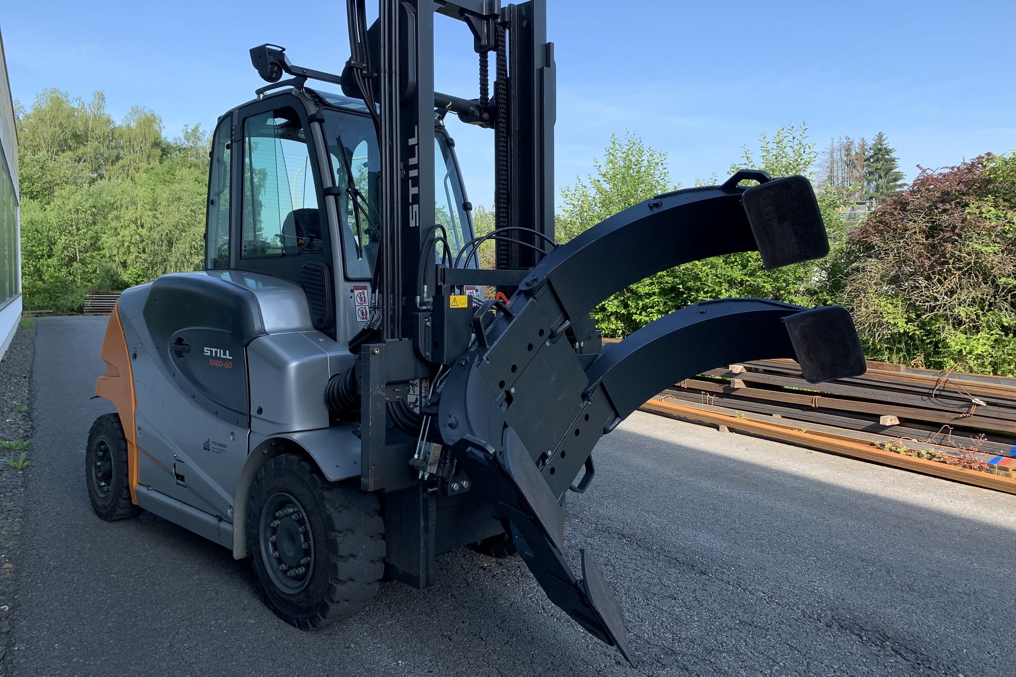 S18 Roll clamps - Efficient roll handling